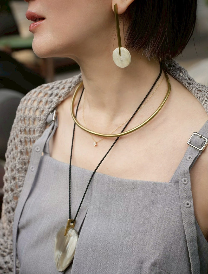 550268 buffalo horn code necklace